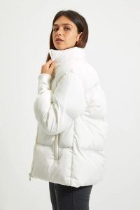 Modele de Geci Albe de Dama pentru Iarna Online - Fashion8.ro 🌟