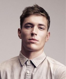 Catalog Tunsori si Frizuri pentru Barbati - Fashion8.ro 🌟