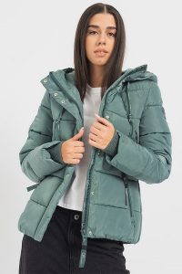 Modele de Geci Dama de Iarna Scurte Online - Fashion8.ro 🌟