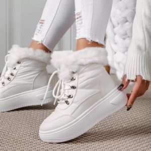 Modele de Cizme si Ghete Dama de Iarna Albe Online - Fashion8.ro 🌟